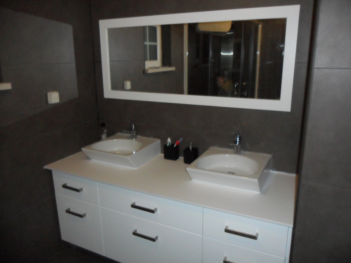 Moveis WC - Vicente e Ramos, Lda