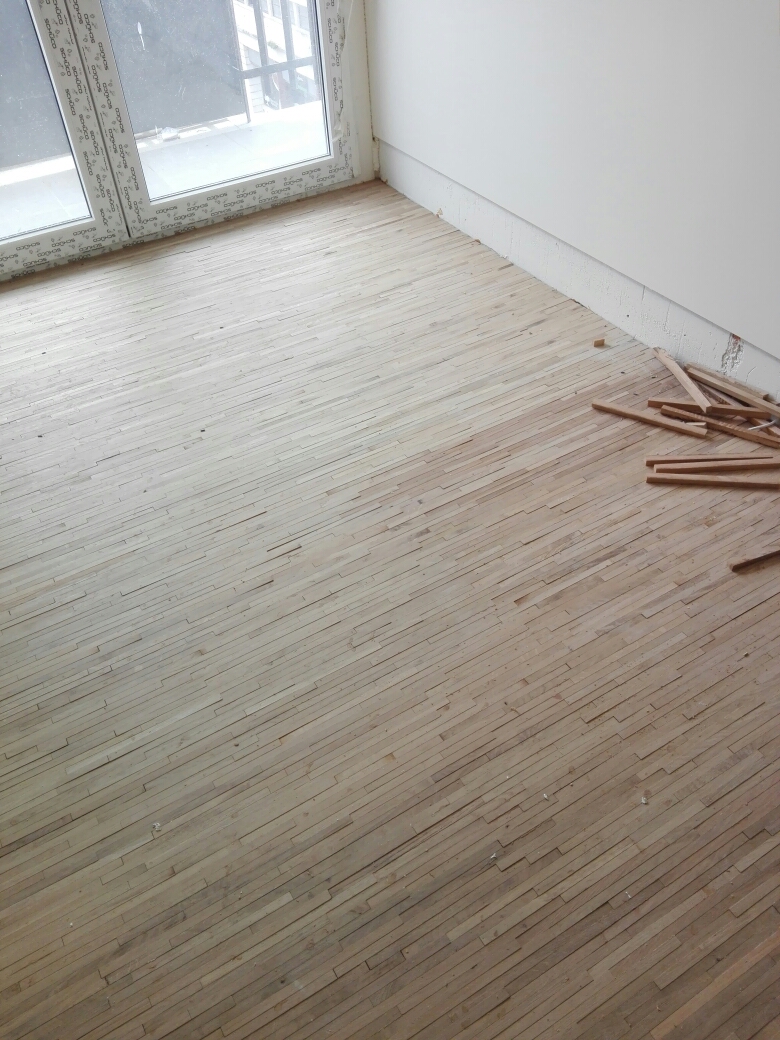 Pavimentos, Rodapés, soalho em Madeira Maciça, Afagamento e ...